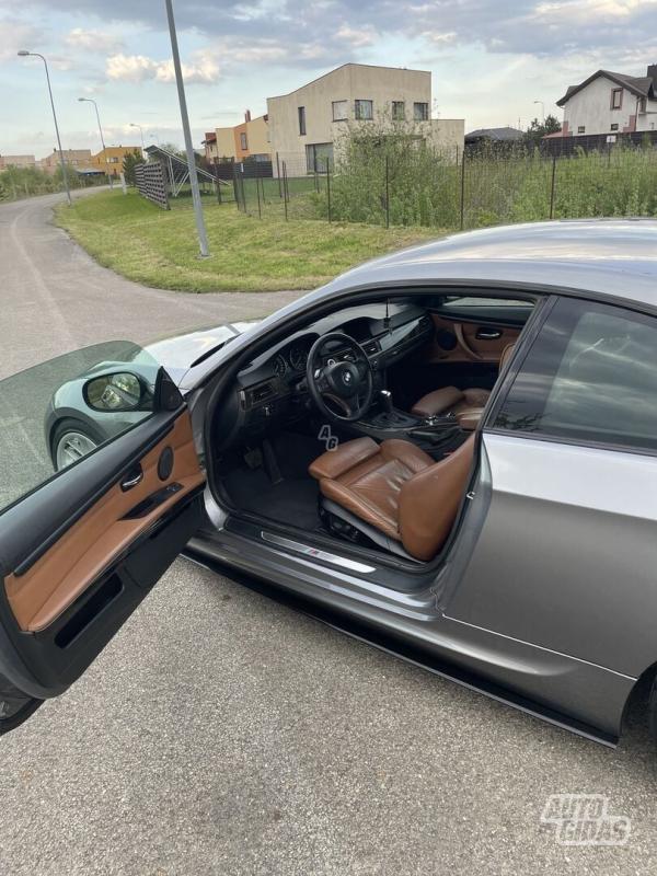 Grey BMW 335 2009 in Klaipeda, with an engine capacity of 3.00 L and mileage of 250 thousand km for 15000 €, photo 9 on AUTOMOTO.COM.LV