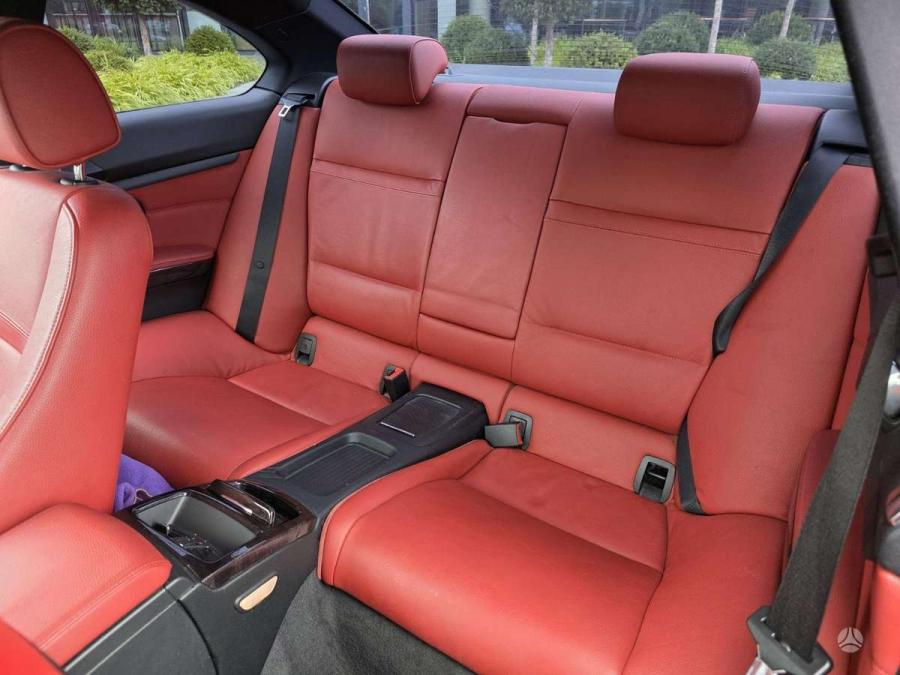 Grey BMW 335 2011 in Vilnius, with an engine capacity of 2.98 L and mileage of 221 thousand km for 11400 €, photo 10 on AUTOMOTO.COM.LV