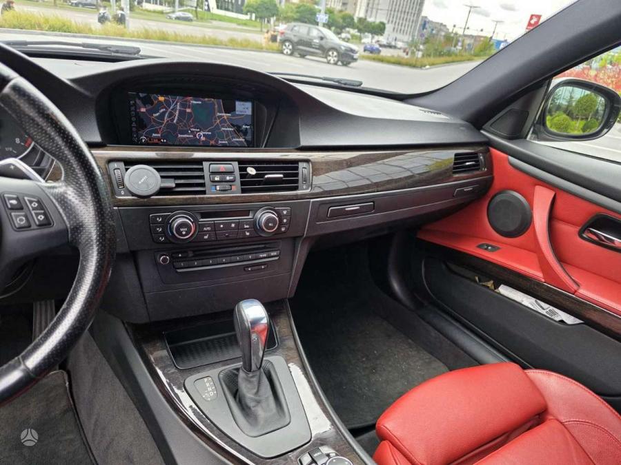 Grey BMW 335 2011 in Vilnius, with an engine capacity of 2.98 L and mileage of 221 thousand km for 11400 €, photo 13 on AUTOMOTO.COM.LV