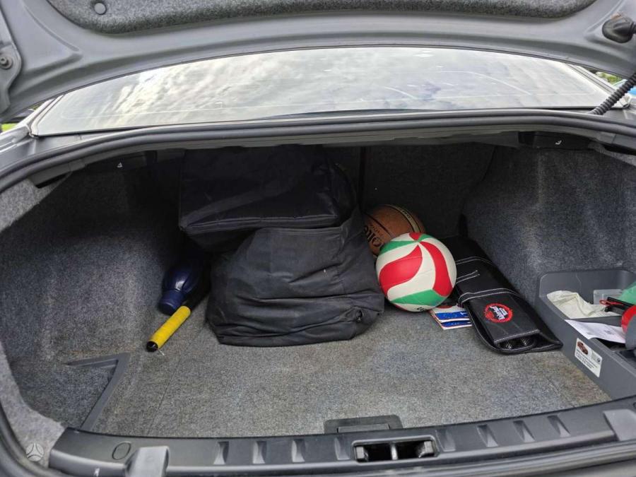 Grey BMW 335 2011 in Vilnius, with an engine capacity of 2.98 L and mileage of 221 thousand km for 11400 €, photo 25 on AUTOMOTO.COM.LV