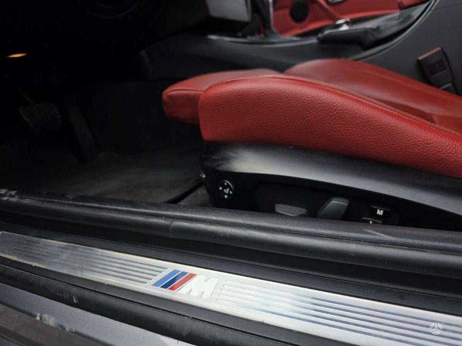 Grey BMW 335 2011 in Vilnius, with an engine capacity of 2.98 L and mileage of 221 thousand km for 11400 €, photo 27 on AUTOMOTO.COM.LV