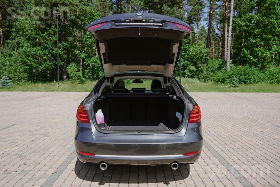 Grey BMW 335 2013 in Riga, with an engine capacity of 3.00 L and mileage of 218 thousand km for 12700 €, photo 9 on AUTOMOTO.COM.LV