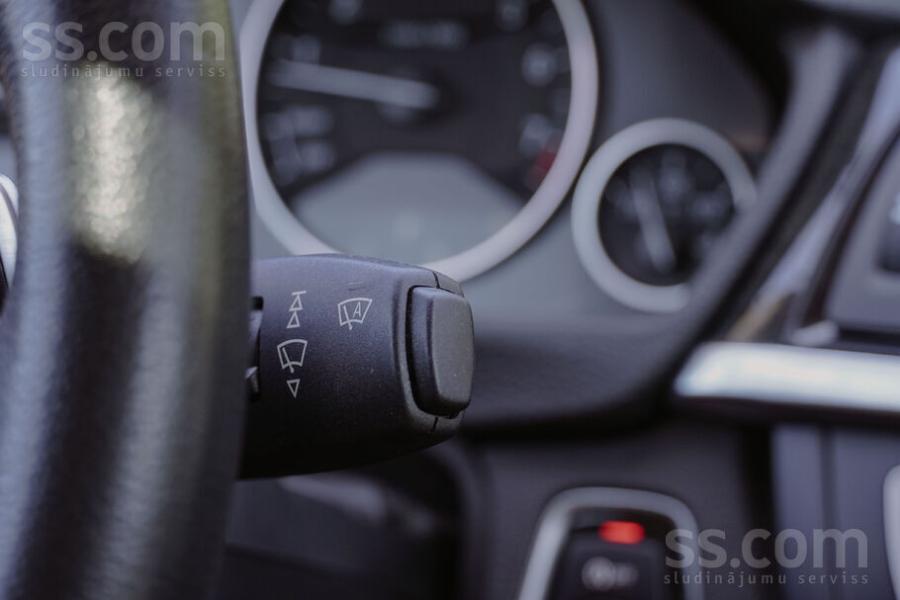 Grey BMW 335 2013 in Riga, with an engine capacity of 3.00 L and mileage of 218 thousand km for 12700 €, photo 22 on AUTOMOTO.COM.LV