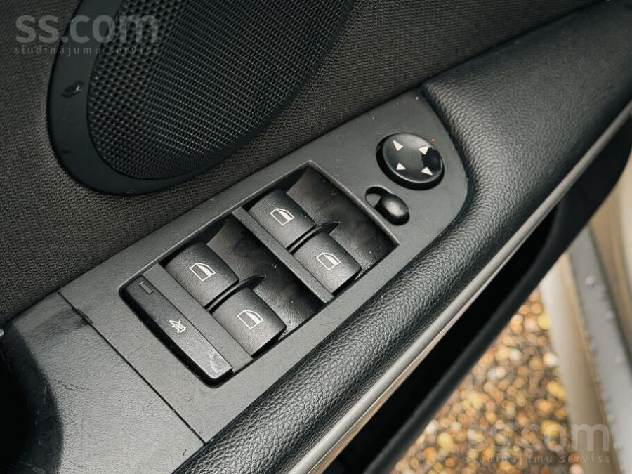 Pelēks BMW 335 2008 Rīga, ar dzinēja tilpumu 3.00 L un nobraukumu 290 tūkst. km par 7590 €, foto 13 vietnē AUTOMOTO.COM.LV