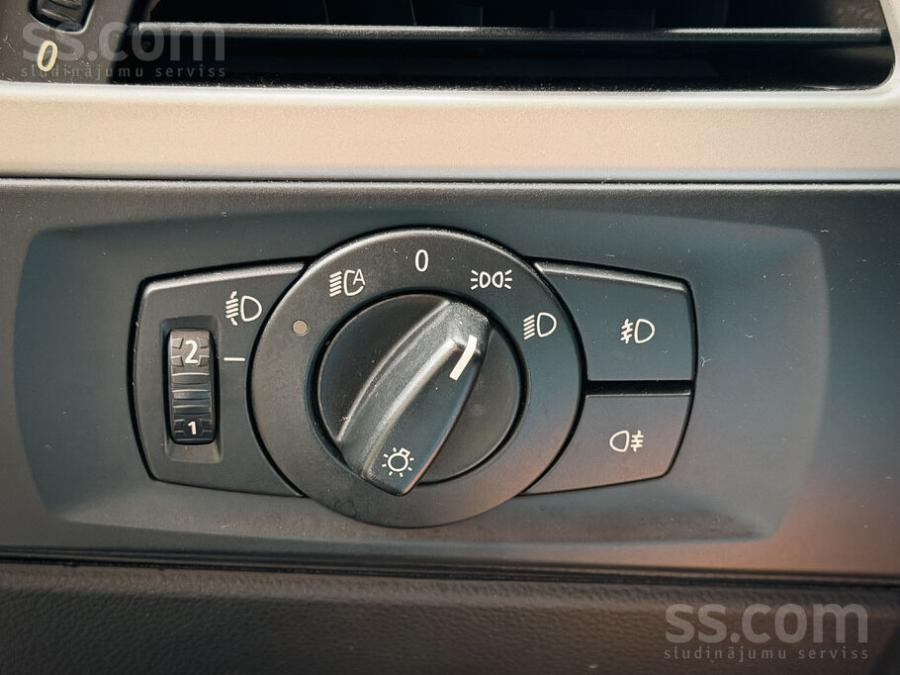 Pelēks BMW 335 2008 Rīga, ar dzinēja tilpumu 3.00 L un nobraukumu 290 tūkst. km par 7590 €, foto 14 vietnē AUTOMOTO.COM.LV