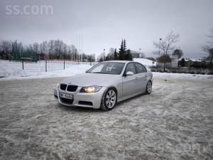 Grey BMW 335 2008 in Riga, with an engine capacity of 3.00 L and mileage of 280 thousand km for 6300 €, photo 4 on AUTOMOTO.COM.LV