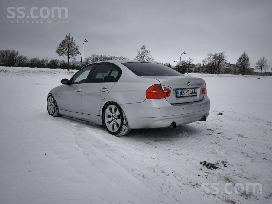 Grey BMW 335 2008 in Riga, with an engine capacity of 3.00 L and mileage of 280 thousand km for 6300 €, photo 5 on AUTOMOTO.COM.LV