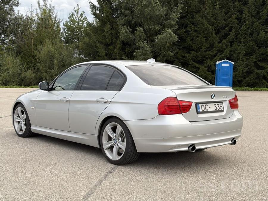 Pelēks BMW 335 2008 Ogre, ar dzinēja tilpumu 3.00 L un nobraukumu 281 tūkst. km par 8900 €, foto 9 vietnē AUTOMOTO.COM.LV