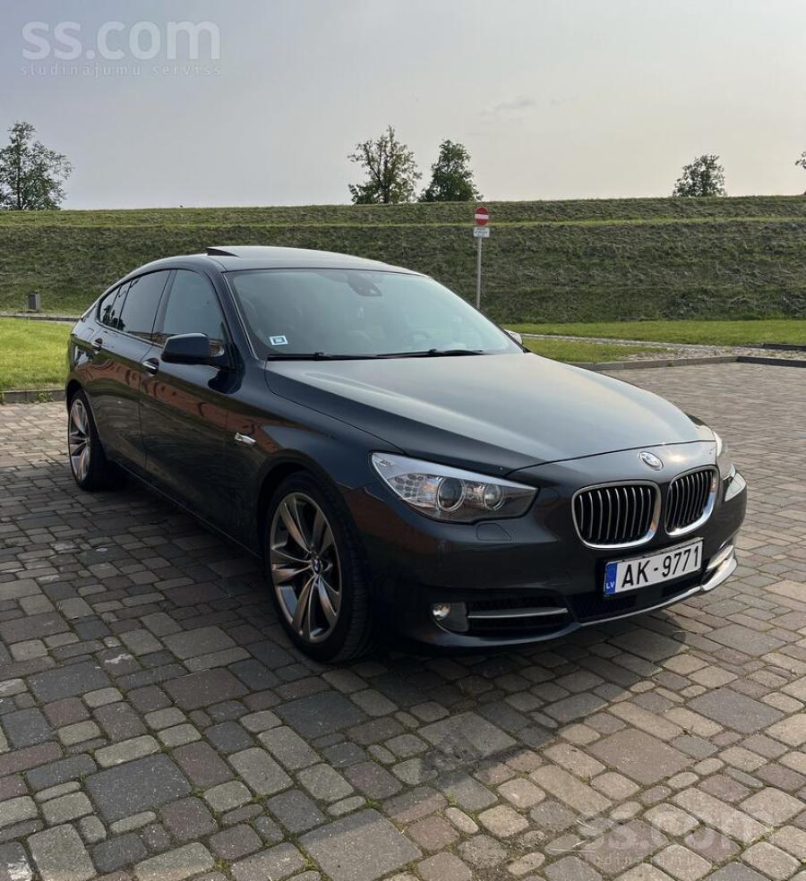 Grey BMW 335 2010 in Daugavpils, with an engine capacity of 3.50 L and mileage of 255 thousand km for 6200 €, photo 1 on AUTOMOTO.COM.LV