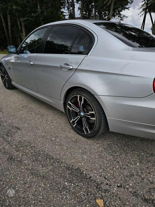 Grey BMW 335 2011 in Vilnius, with an engine capacity of 2.98 L and mileage of 273 thousand km for 11000 €, photo 10 on AUTOMOTO.COM.LV