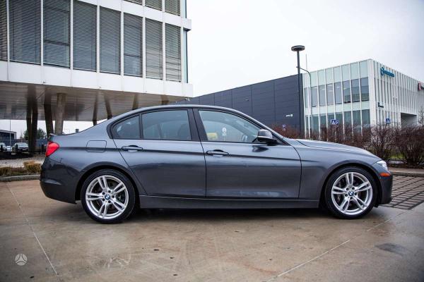 Pelēks BMW 335 2013 Viļņa, ar dzinēja tilpumu 2.98 L un nobraukumu 246 tūkst. km par 12900 €, foto 6 vietnē AUTOMOTO.COM.LV