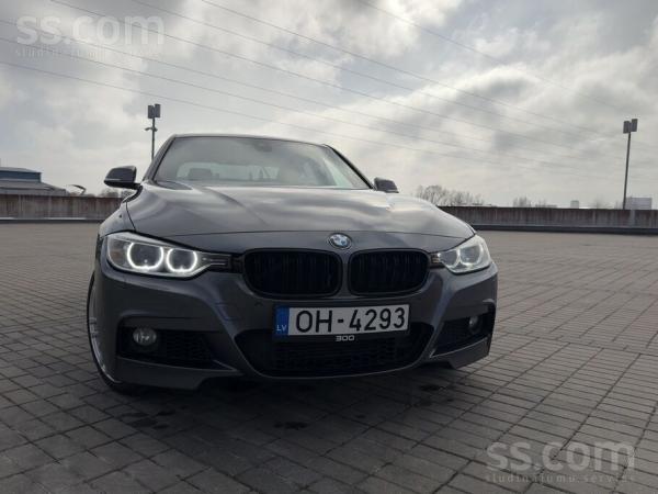 Grey BMW 335 2014 in Riga, with an engine capacity of 3.00 L and mileage of 203 thousand km for 16499 €, photo 10 on AUTOMOTO.COM.LV