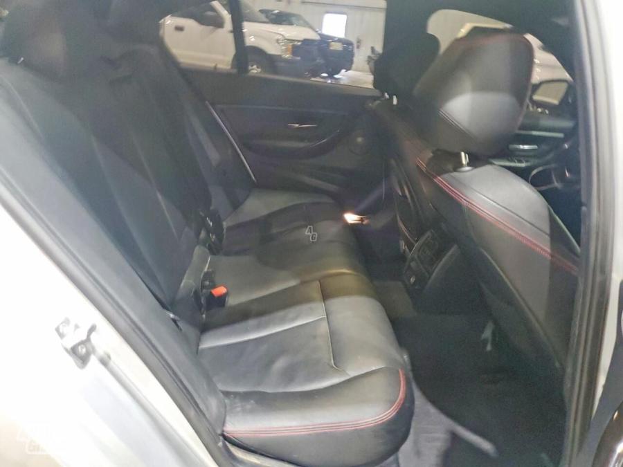 Pelēks BMW 335 2014 Klaipėda, ar dzinēja tilpumu 3.00 L un nobraukumu 143 tūkst. km par 5150 €, foto 11 vietnē AUTOMOTO.COM.LV