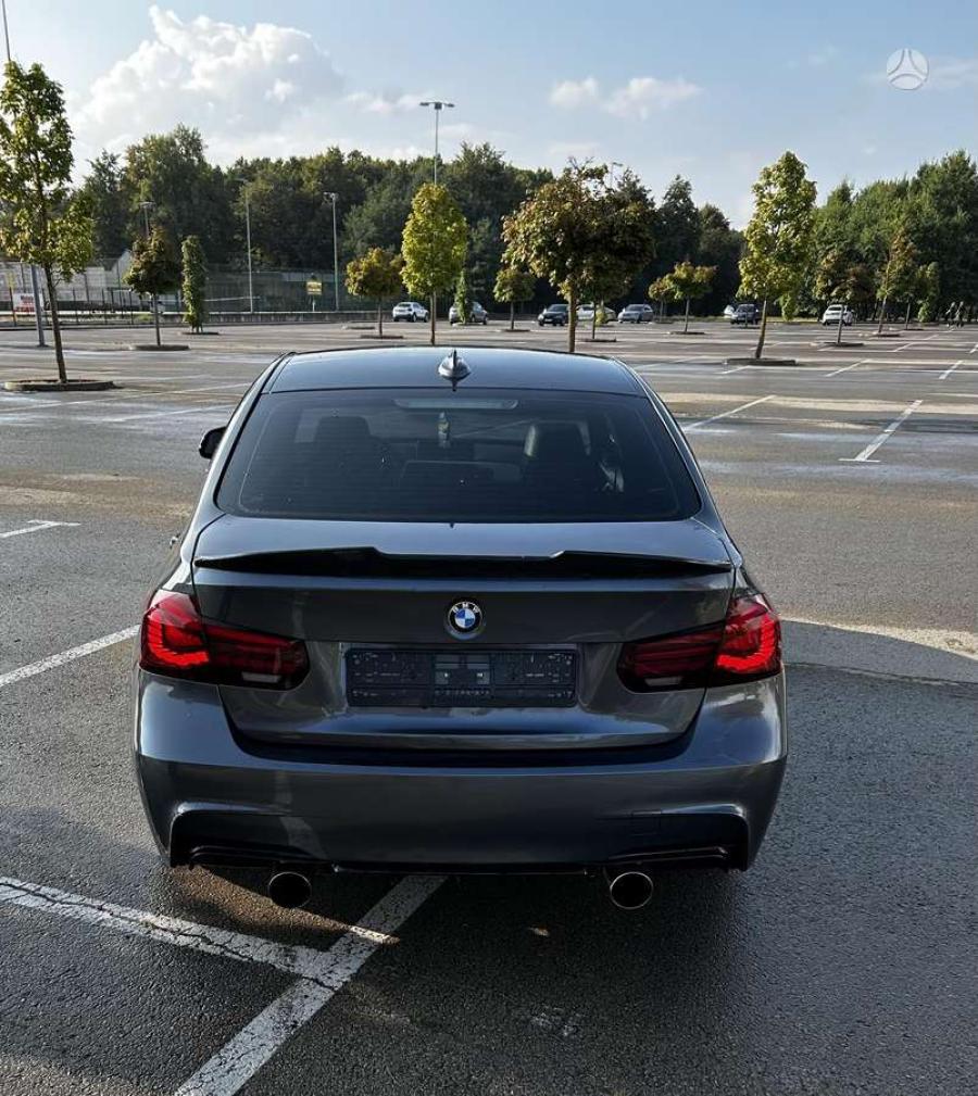 Pelēks BMW 335 2014 Panevēža, ar dzinēja tilpumu 2.98 L un nobraukumu 168 tūkst. km par 10700 €, foto 4 vietnē AUTOMOTO.COM.LV