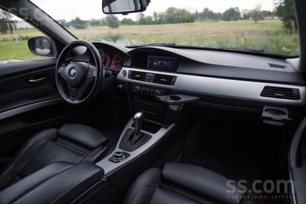 Grey BMW 335 2009 in Riga, with an engine capacity of 3.00 L and mileage of 295 thousand km for 6000 €, photo 7 on AUTOMOTO.COM.LV