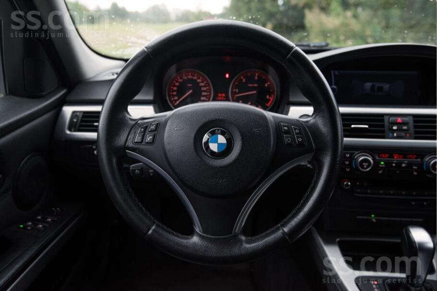 Pelēks BMW 335 2009 Rīga, ar dzinēja tilpumu 3.00 L un nobraukumu 295 tūkst. km par 6000 €, foto 10 vietnē AUTOMOTO.COM.LV
