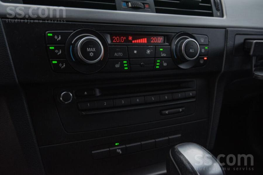 Pelēks BMW 335 2009 Rīga, ar dzinēja tilpumu 3.00 L un nobraukumu 295 tūkst. km par 6000 €, foto 18 vietnē AUTOMOTO.COM.LV