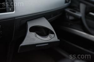 Pelēks BMW 335 2009 Rīga, ar dzinēja tilpumu 3.00 L un nobraukumu 295 tūkst. km par 6000 €, foto 19 vietnē AUTOMOTO.COM.LV