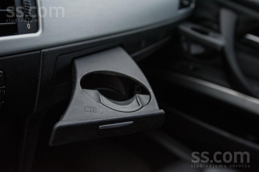 Pelēks BMW 335 2009 Rīga, ar dzinēja tilpumu 3.00 L un nobraukumu 295 tūkst. km par 6000 €, foto 19 vietnē AUTOMOTO.COM.LV