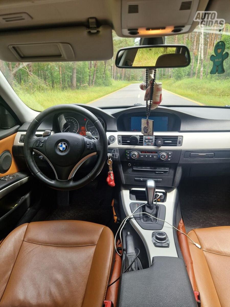 Pelēks BMW 335 2009 Klaipėda, ar dzinēja tilpumu 3.00 L un nobraukumu 300 tūkst. km par 8350 €, foto 10 vietnē AUTOMOTO.COM.LV