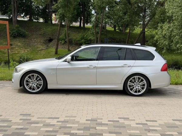 Grey BMW 335 2010 in Rezekne, with an engine capacity of 3.00 L and mileage of 341 thousand km for 8490 €, photo 4 on AUTOMOTO.COM.LV
