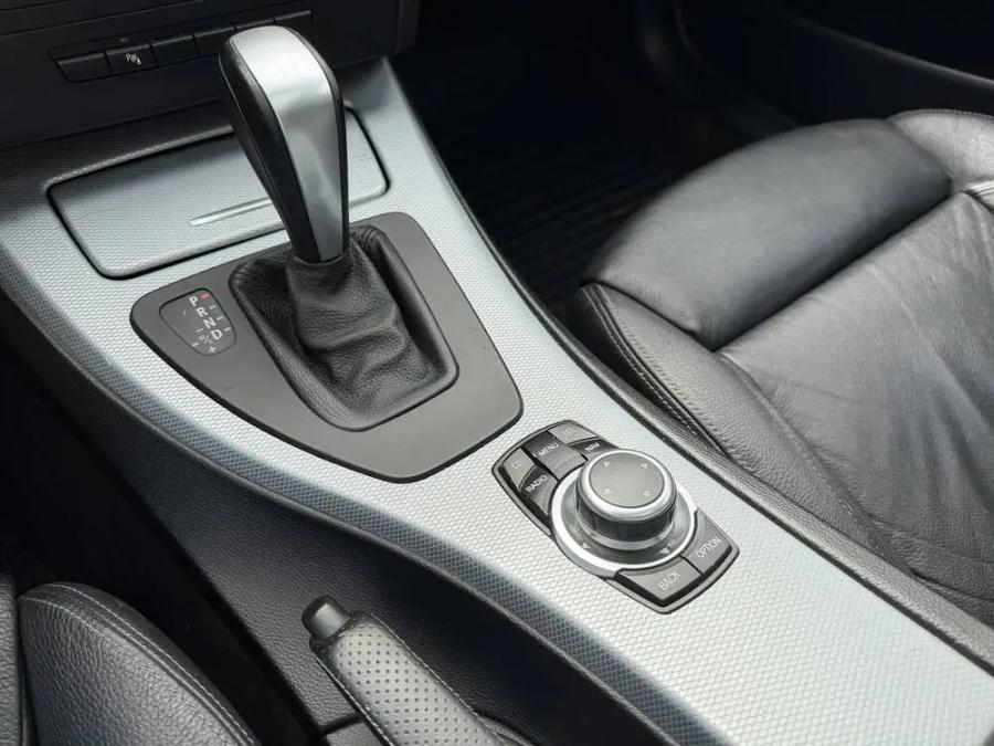 Pelēks BMW 335 2010 Rēzekne, ar dzinēja tilpumu 3.00 L un nobraukumu 341 tūkst. km par 8490 €, foto 13 vietnē AUTOMOTO.COM.LV