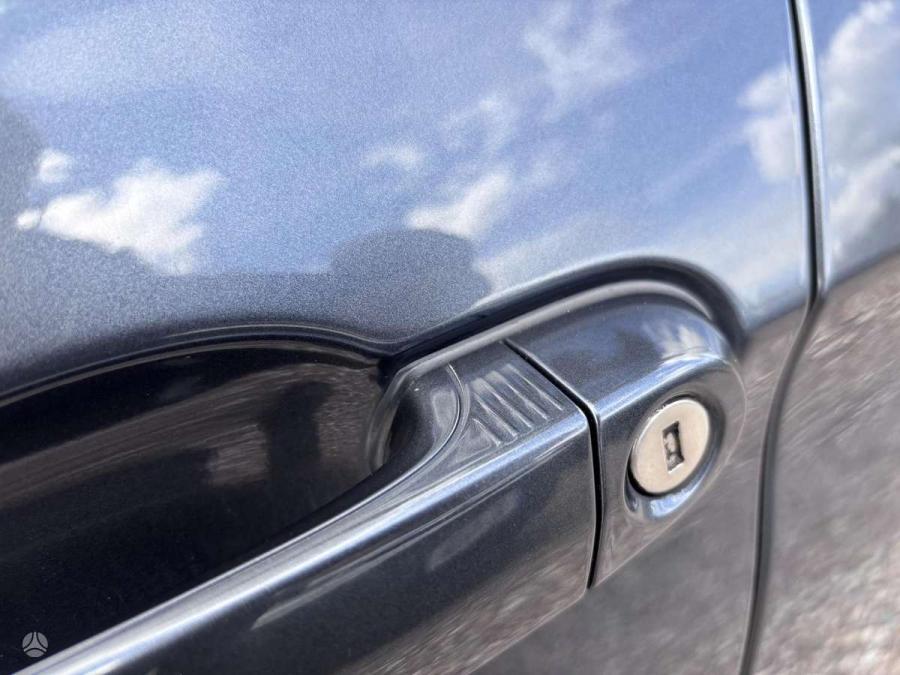 Grey BMW 335 2013 in Gargzdai, with an engine capacity of 2.98 L and mileage of 269 thousand km for 10999 €, photo 12 on AUTOMOTO.COM.LV
