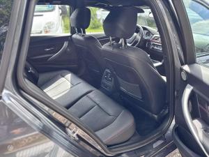 Grey BMW 335 2013 in Gargzdai, with an engine capacity of 2.98 L and mileage of 269 thousand km for 10999 €, photo 19 on AUTOMOTO.COM.LV