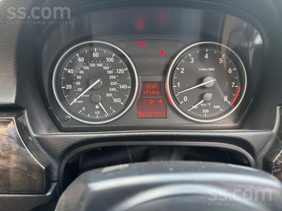 Orange BMW 335 2010 in Riga, with an engine capacity of 3.00 L and mileage of 206 thousand km for 13000 €, photo 13 on AUTOMOTO.COM.LV