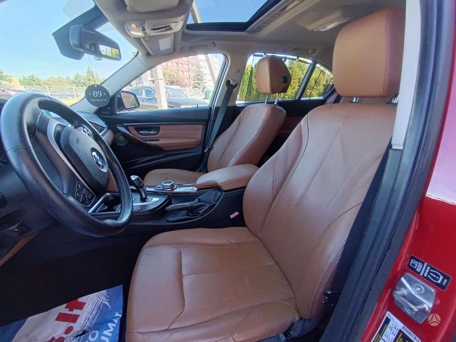 Red BMW 335 2013 in Kretinga, with an engine capacity of 2.98 L and mileage of 217 thousand km for 12200 €, photo 10 on AUTOMOTO.COM.LV