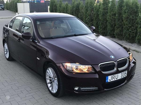 Sarkans BMW 335 2009 Kauņa, ar dzinēja tilpumu 2.99 L un nobraukumu 150 tūkst. km par 5700 €, foto 2 vietnē AUTOMOTO.COM.LV