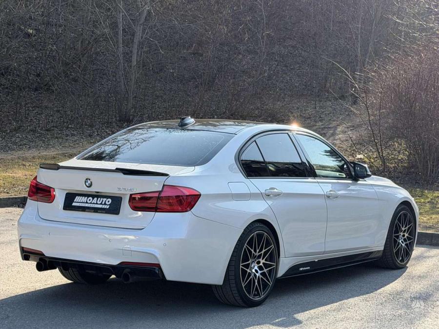 BMW 335 2013 Viļņa, ar dzinēja tilpumu 2.98 L un nobraukumu 350 tūkst. km par 13999 €, foto 5 vietnē AUTOMOTO.COM.LV
