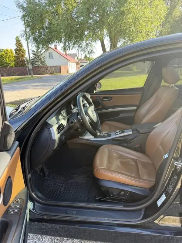 BMW 335 2007 in Ventspils, with an engine capacity of 3.00 L and mileage of 406 thousand km for 4990 €, photo 9 on AUTOMOTO.COM.LV