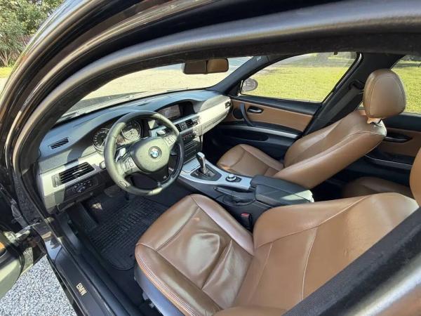 BMW 335 2007 in Ventspils, with an engine capacity of 3.00 L and mileage of 406 thousand km for 4990 €, photo 10 on AUTOMOTO.COM.LV