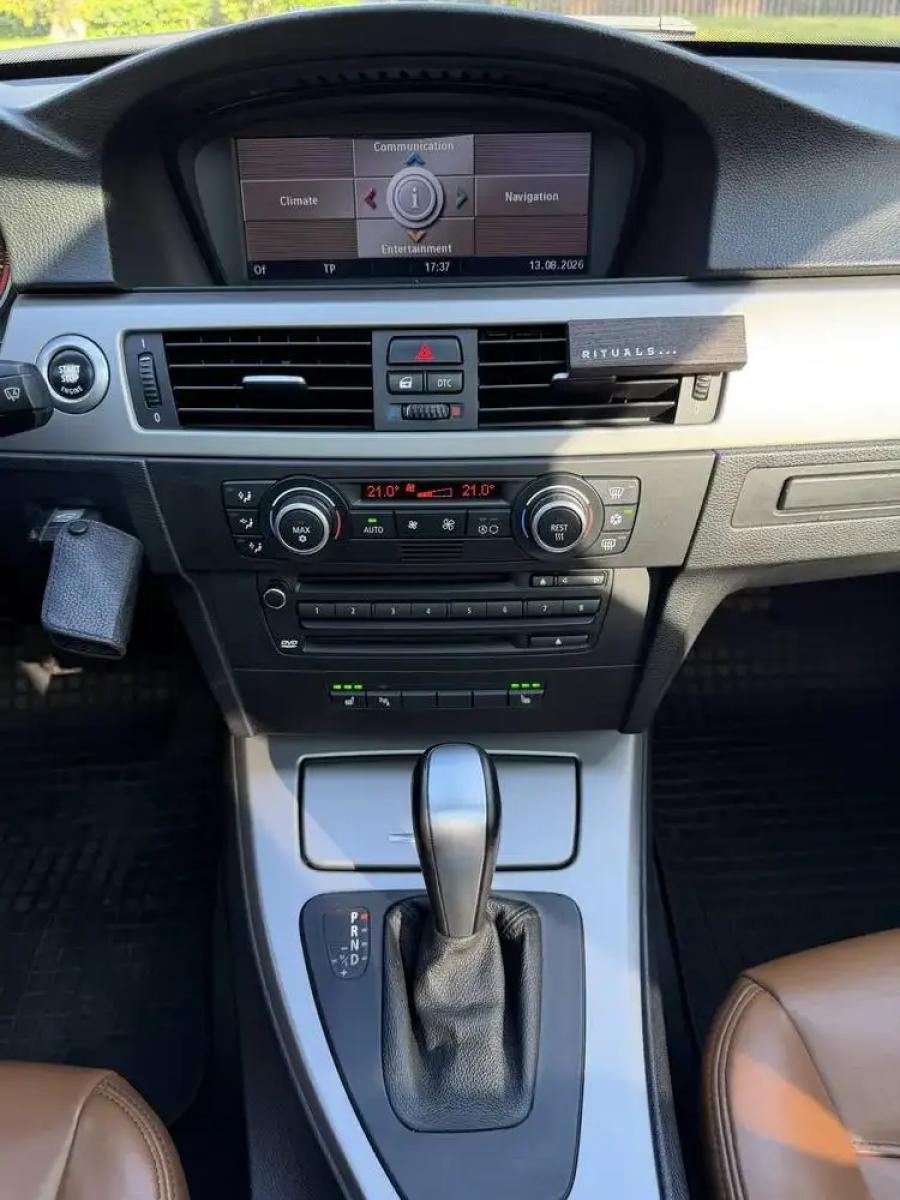 BMW 335 2007 Ventspils, ar dzinēja tilpumu 3.00 L un nobraukumu 406 tūkst. km par 4990 €, foto 21 vietnē AUTOMOTO.COM.LV