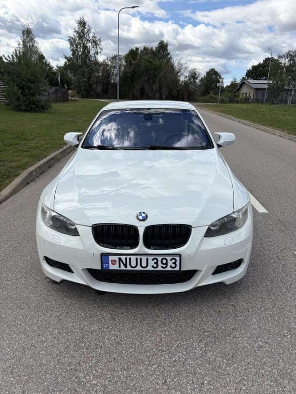 Balts BMW 335 2010 Jonava, ar dzinēja tilpumu 2.98 L un nobraukumu 193 tūkst. km par 7000 €, foto 1 vietnē AUTOMOTO.COM.LV