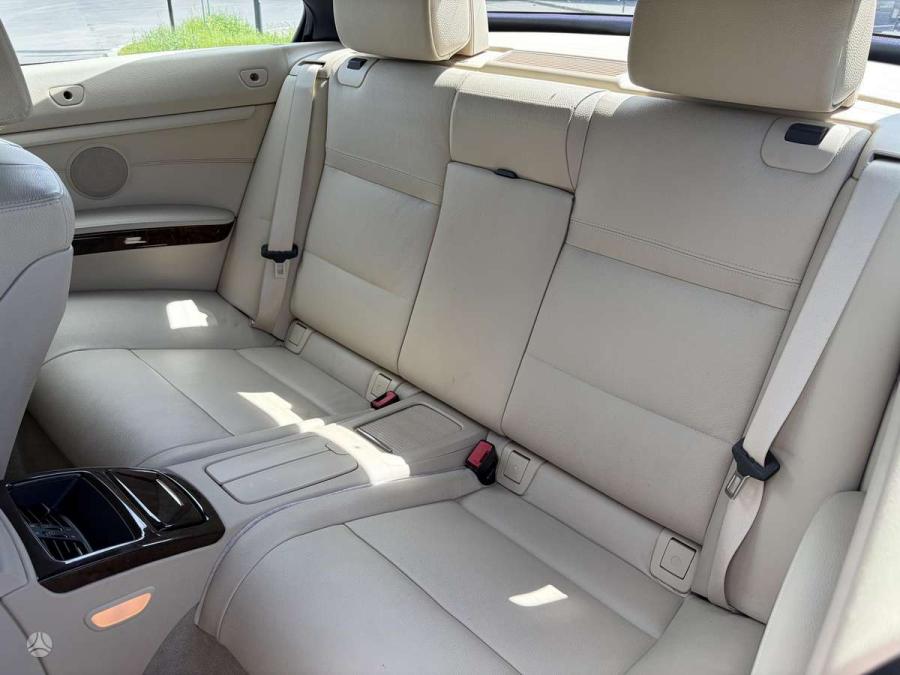 Balts BMW 335 2010 Viļņa, ar dzinēja tilpumu 3.00 L un nobraukumu 190 tūkst. km par 8600 €, foto 11 vietnē AUTOMOTO.COM.LV