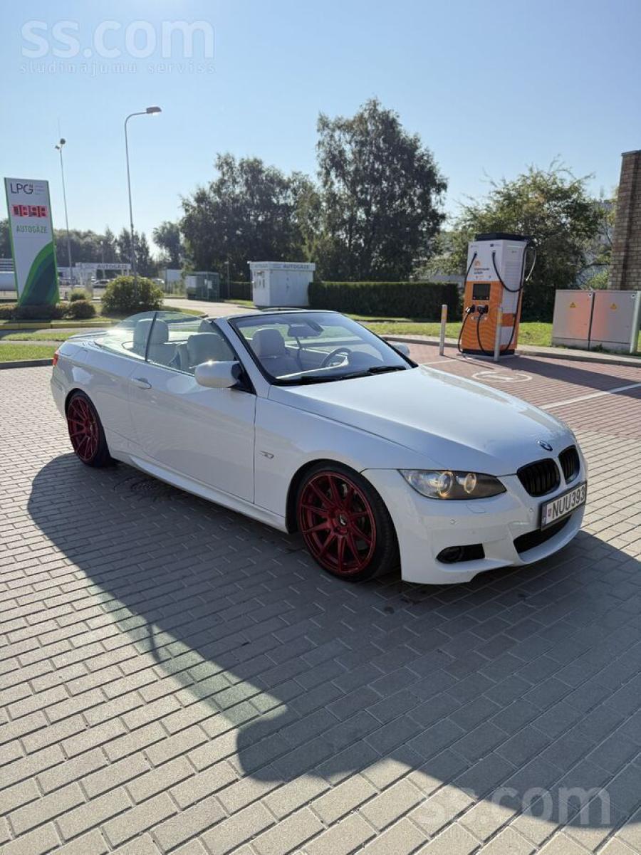 Balts BMW 335 2010 Liepāja, ar dzinēja tilpumu 3.00 L un nobraukumu 169 tūkst. km par 8250 €, foto 5 vietnē AUTOMOTO.COM.LV