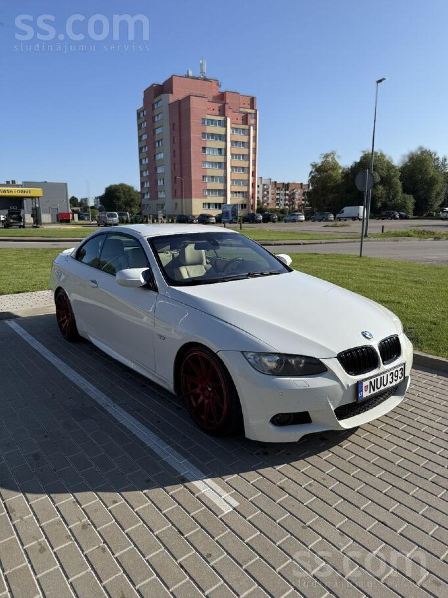 Balts BMW 335 2010 Liepāja, ar dzinēja tilpumu 3.00 L un nobraukumu 169 tūkst. km par 8250 €, foto 6 vietnē AUTOMOTO.COM.LV