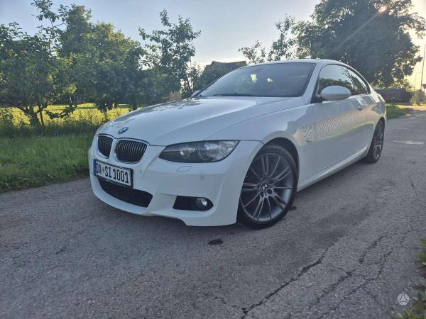 Balts BMW 335 2007 Kauņa, ar dzinēja tilpumu 2.99 L un nobraukumu 295 tūkst. km par 8750 €, foto 1 vietnē AUTOMOTO.COM.LV