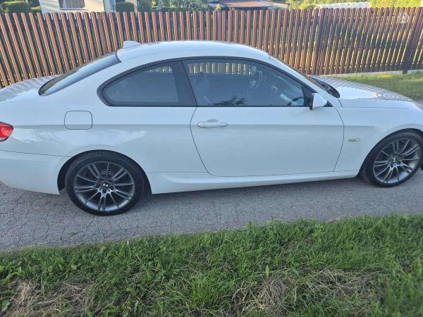 Balts BMW 335 2007 Kauņa, ar dzinēja tilpumu 2.99 L un nobraukumu 295 tūkst. km par 8750 €, foto 8 vietnē AUTOMOTO.COM.LV