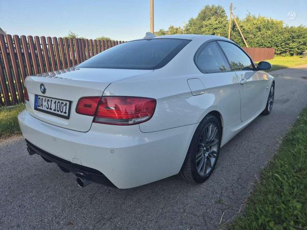 Balts BMW 335 2007 Kauņa, ar dzinēja tilpumu 2.99 L un nobraukumu 295 tūkst. km par 8750 €, foto 10 vietnē AUTOMOTO.COM.LV