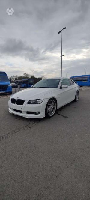 Balts BMW 335 2008 Klaipėda, ar dzinēja tilpumu 2.98 L un nobraukumu 234 tūkst. km par 19999 €, foto  vietnē AUTOMOTO.COM.LV