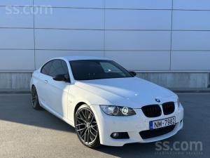 White BMW 335 2008 in Riga, with an engine capacity of 3.00 L and mileage of 282 thousand km for 12000 €, photo 3 on AUTOMOTO.COM.LV