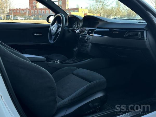 Белый БМВ 335 2008 в Рига, объемом двигателя 3.00 л и пробегом 282 тыс. км за 12000 €, фото 6 на AUTOMOTO.COM.LV