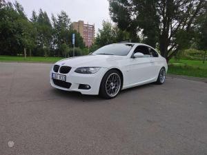 Белый БМВ 335 2008 в Паневежис, объемом двигателя 2.98 л и пробегом 299 тыс. км за 9000 €, фото  на AUTOMOTO.COM.LV