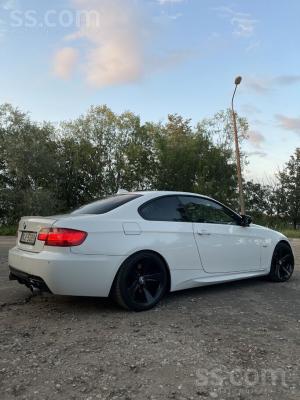 Balts BMW 335 2009 Rīga, ar dzinēja tilpumu 3.00 L un nobraukumu 255 tūkst. km par 10000 €, foto 10 vietnē AUTOMOTO.COM.LV