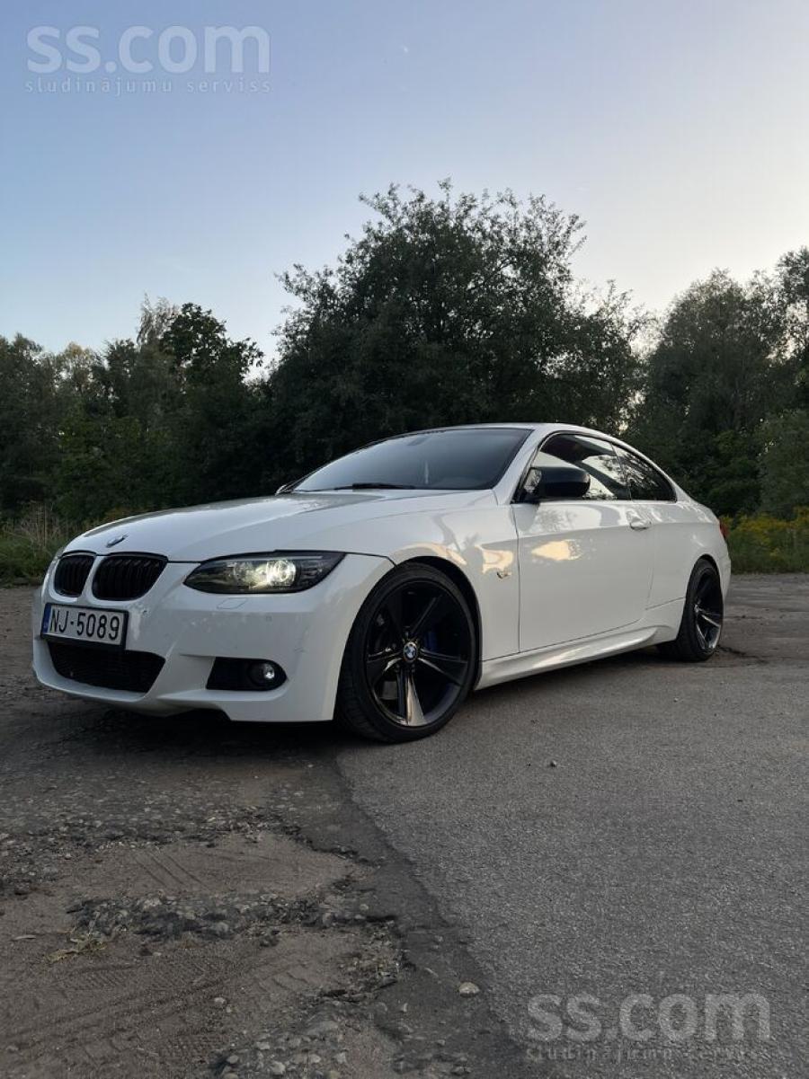 Balts BMW 335 2009 Rīga, ar dzinēja tilpumu 3.00 L un nobraukumu 255 tūkst. km par 10000 €, foto 12 vietnē AUTOMOTO.COM.LV