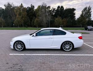 Balts BMW 335 2010 Rīga, ar dzinēja tilpumu 3.00 L un nobraukumu 229 tūkst. km par 14444 €, foto 3 vietnē AUTOMOTO.COM.LV