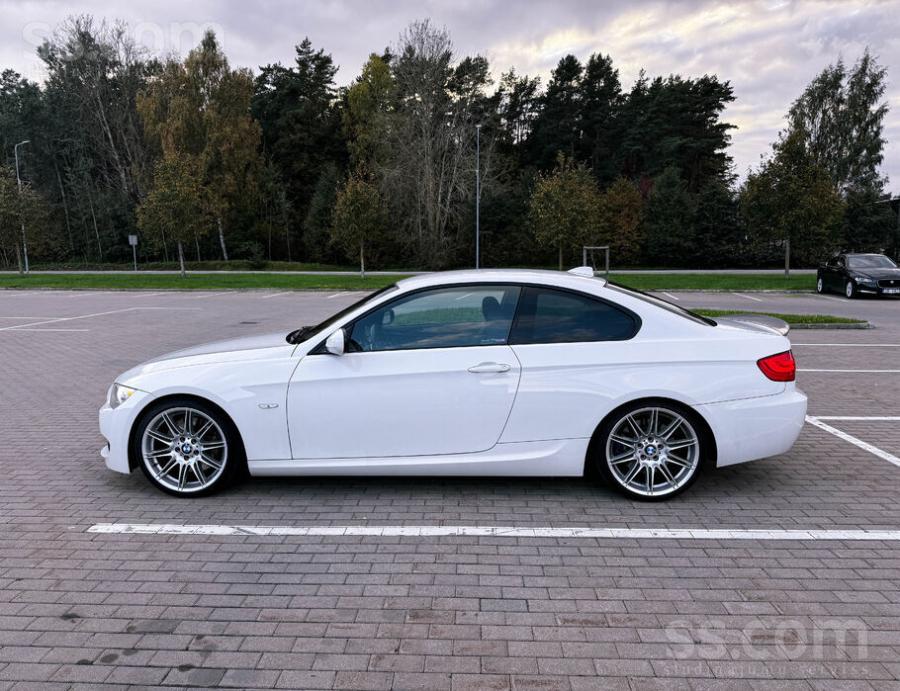 Balts BMW 335 2010 Rīga, ar dzinēja tilpumu 3.00 L un nobraukumu 229 tūkst. km par 14444 €, foto 3 vietnē AUTOMOTO.COM.LV